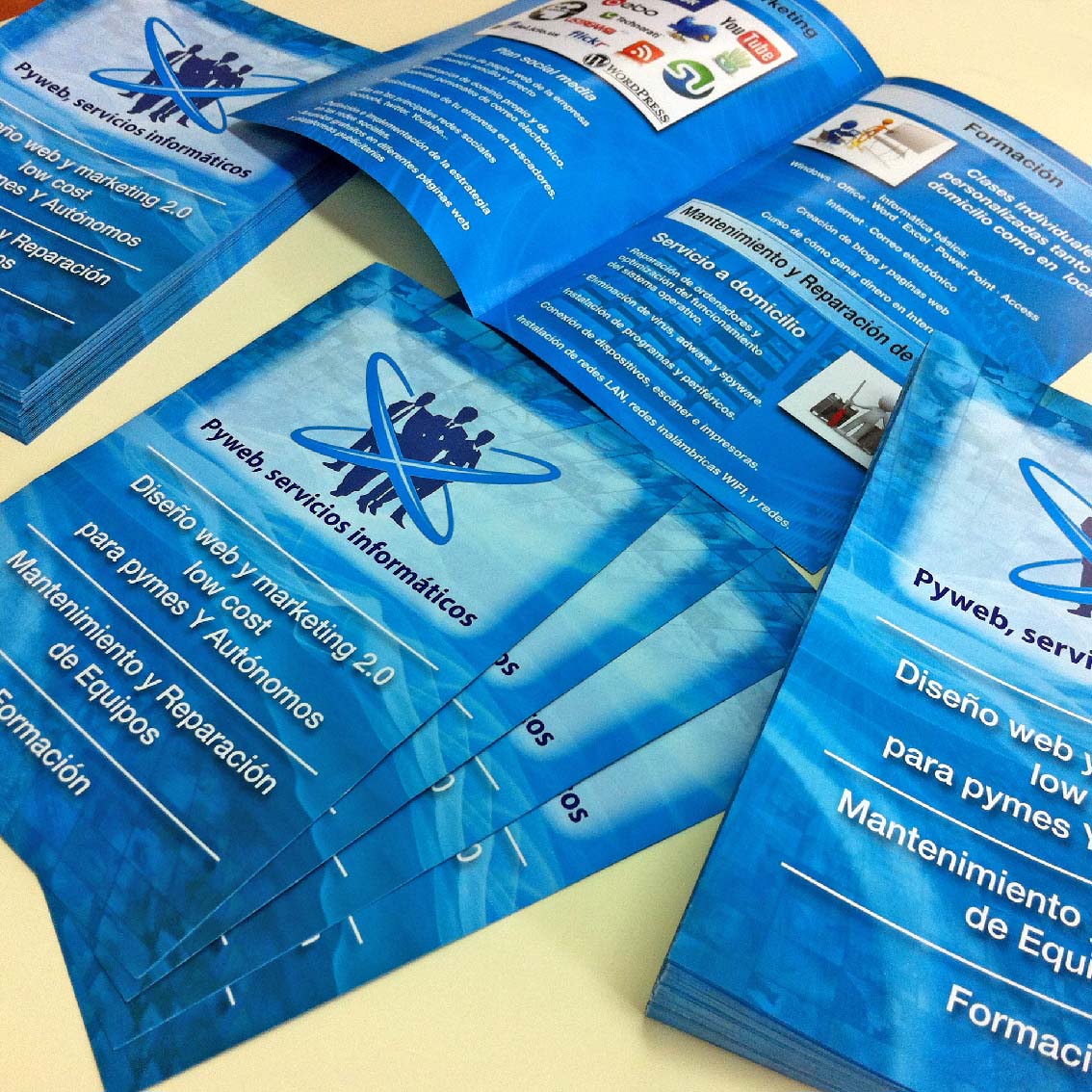 Dipticos y Desplegables - GECONA publicidad